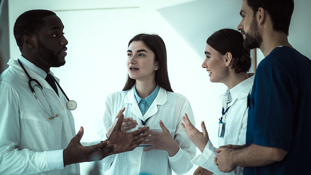 In Deutschland arbeiten: Die Fachsprachprüfung für ausländische ...